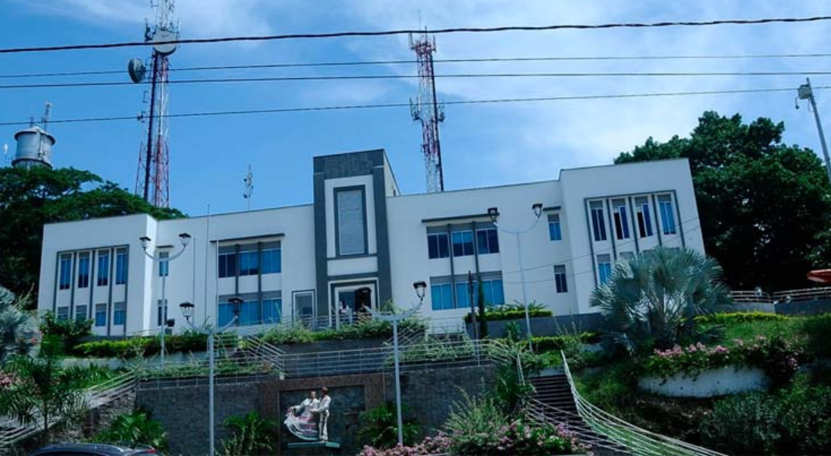 Purificación. “Dos años y nada pasa, luego de los 11 mil millones que ...