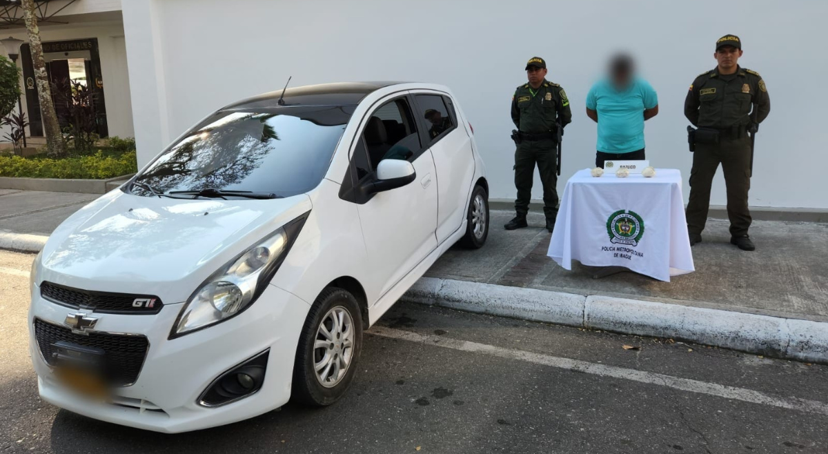 Capturan hombre que movilizaba más de 400 gramos de bazuco en su carro ...