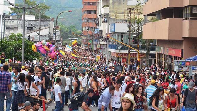 Hoy, todos a la gran Marcha Carnaval, que se extiende a nivel nacional ...