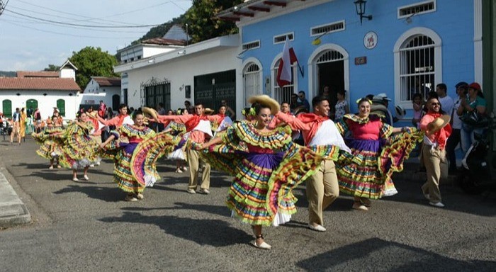 Prográmese con el Carnaval Cultural y Reinado Popular de la Subienda en ...
