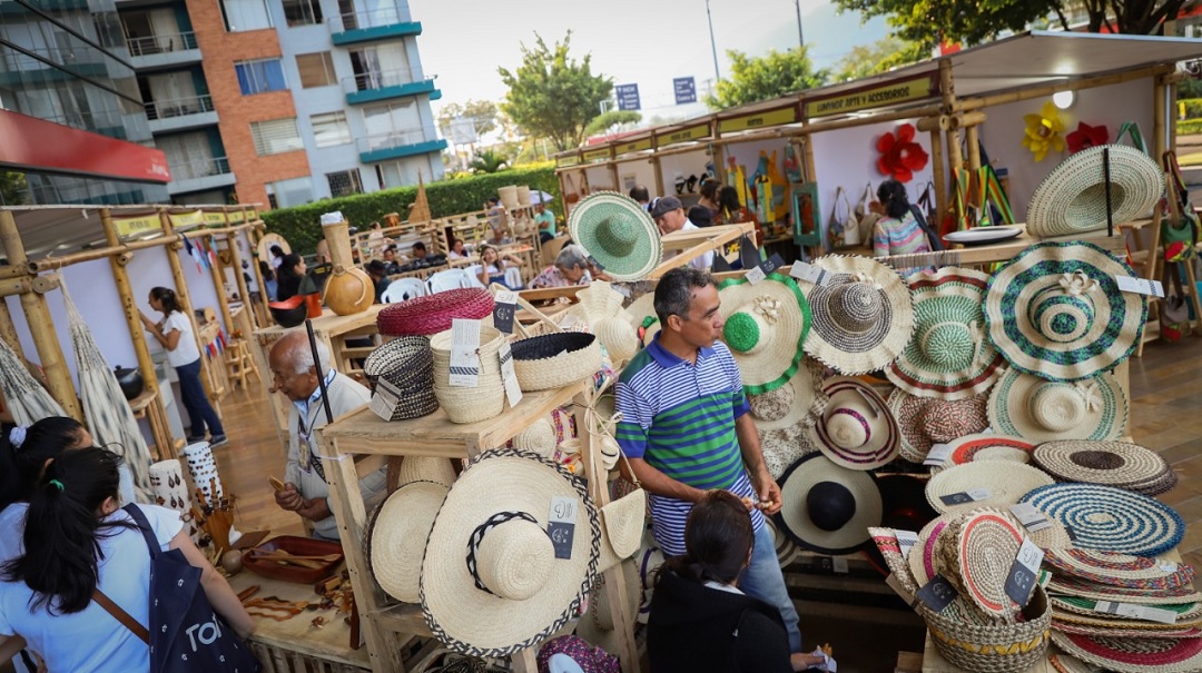Feria artesanal concluye con buenos resultados | El Cronista